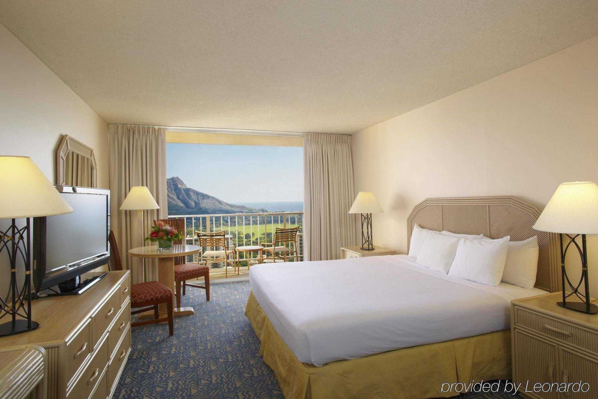 ALOHILANI RESORT WAIKIKI BEACH HONOLULU | LOW RATES, NO HIDDEN FEES